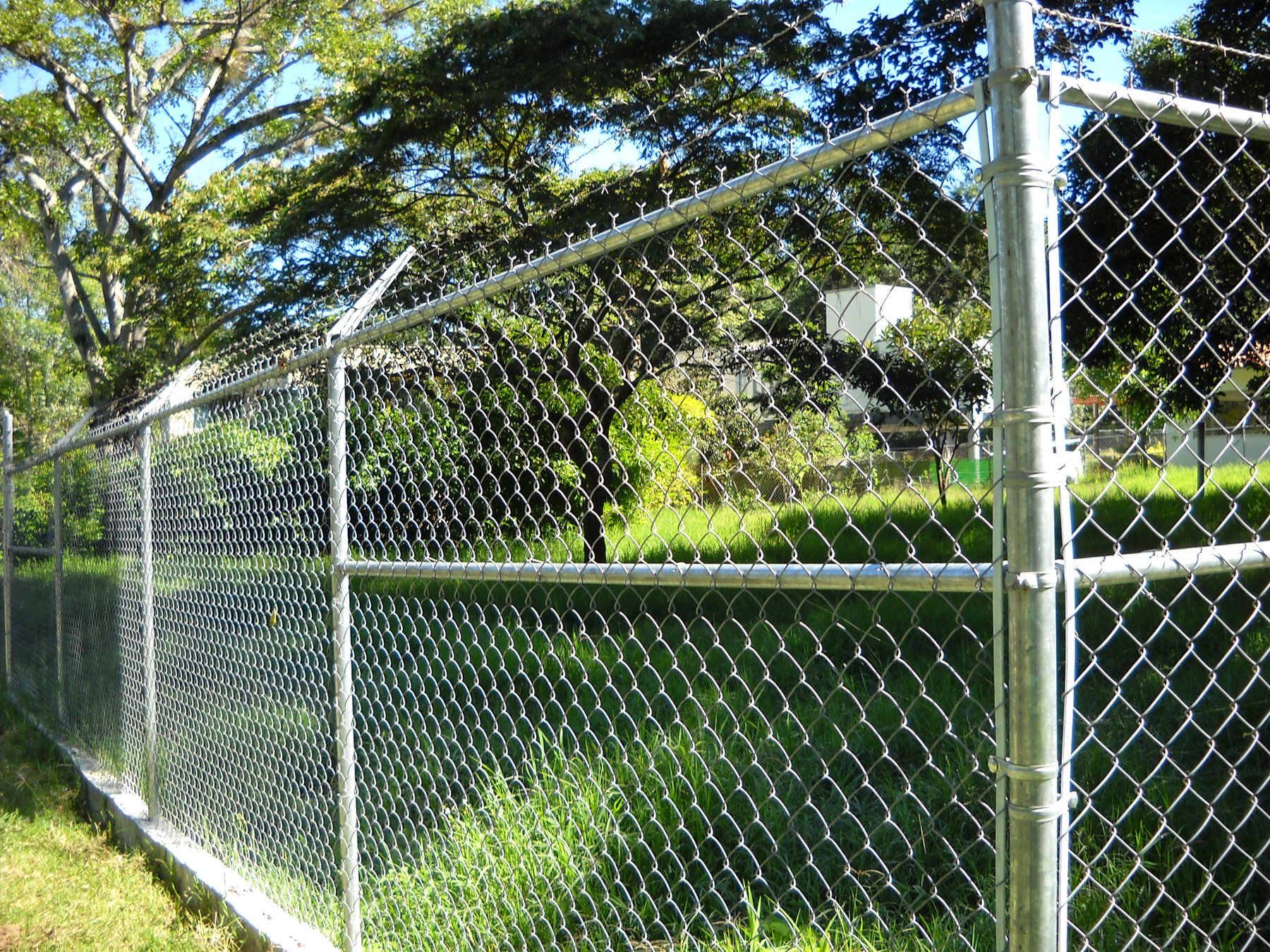 Decora tu exterior con Malla ciclónica